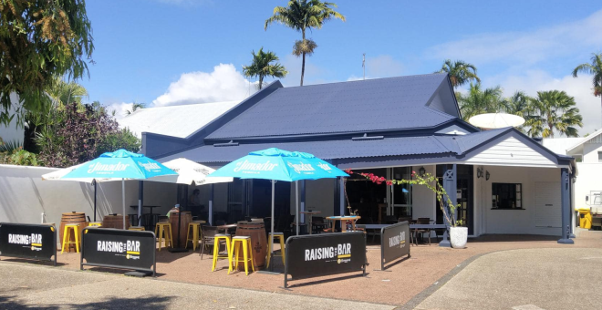 GREAT BARRIER REEF TAVERN - Port Douglas Crocs AFL